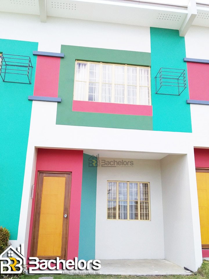 Erlinda Villa | Golden Horizon Courtyard | Elena - Inner | Bachelors ...