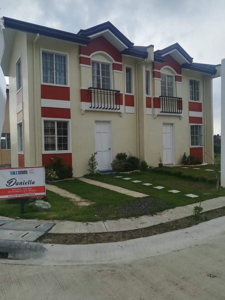 Rea Ines | El Palazzo Heights | Daniella Basic Inner | Bachelors Realty ...