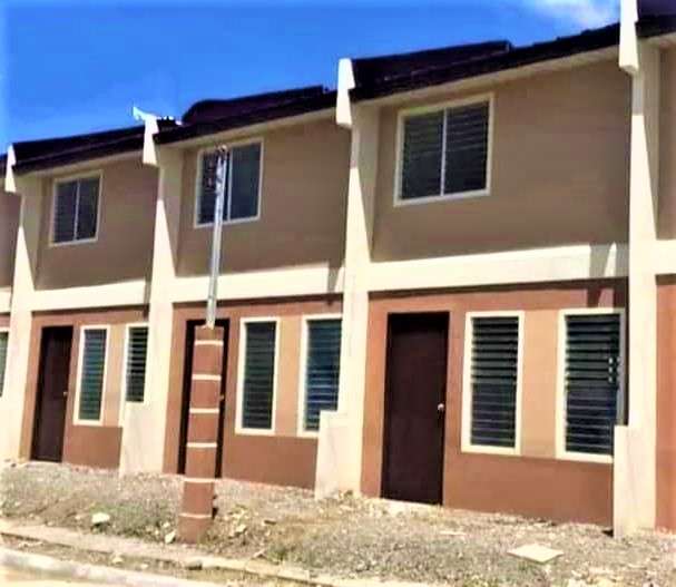 Jenuel Christianine Traya | Deca Homes Talomo | 2 Storey Townhouse ...